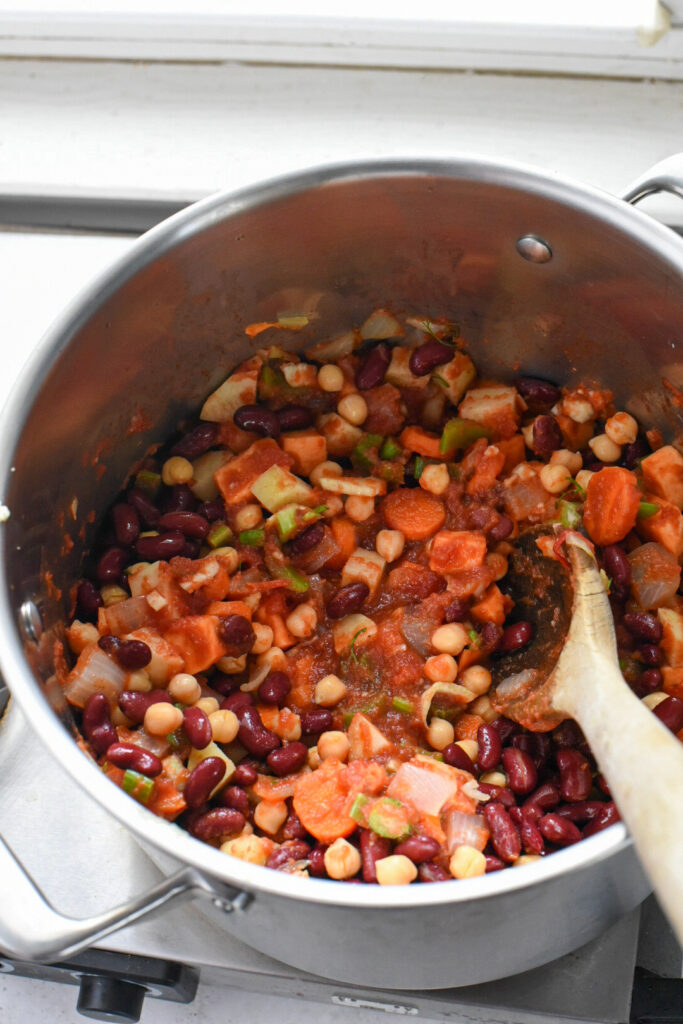 Sardinian Minestrone Soup With Canned Beans - Recipe Hippie