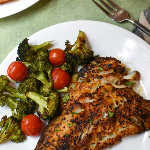 Blackened Cod with Broccoli - Recipe Hippie
